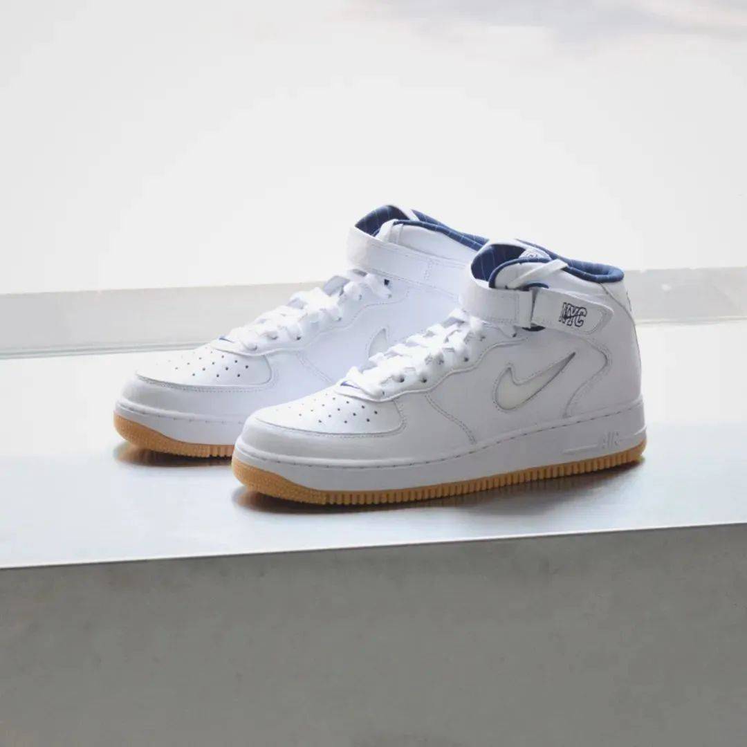 SOAR 限量发售｜NIKE AIR FORCE 1 MID “NYC”_Force_Air_白色