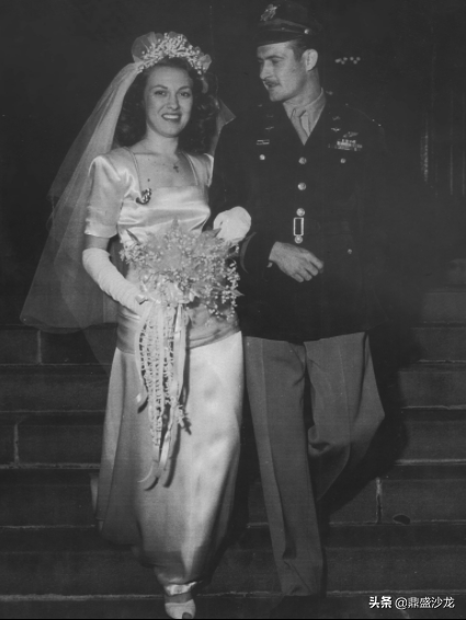 美国传奇飞行员，击落过德意日飞机，还击落过他未来妻子的飞机_路易斯·柯德斯_日本_拉克鲁瓦