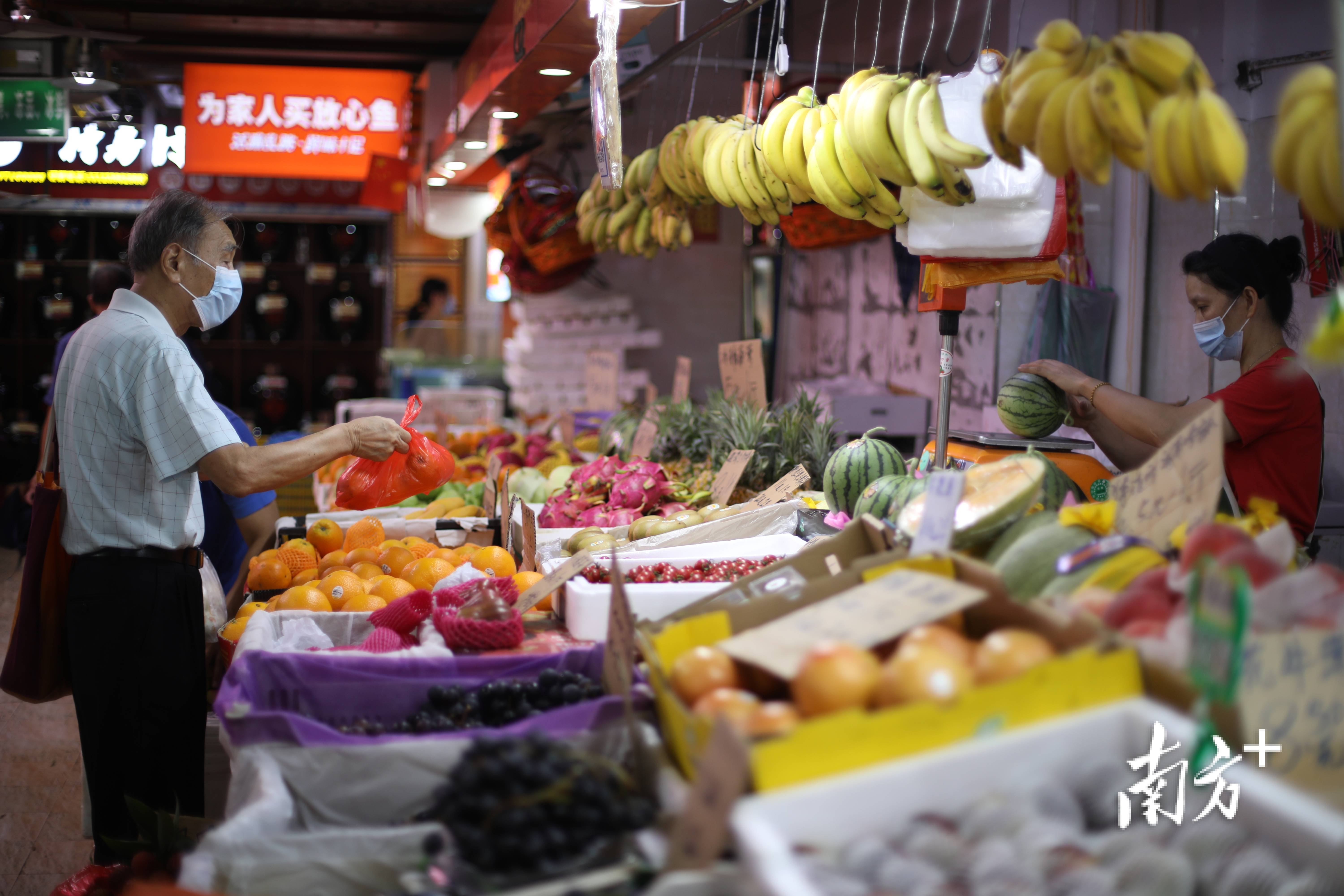 11月广东CPI同比涨2.5%，猪肉价格止跌回升上涨5.9%_百分点_影响_涨幅