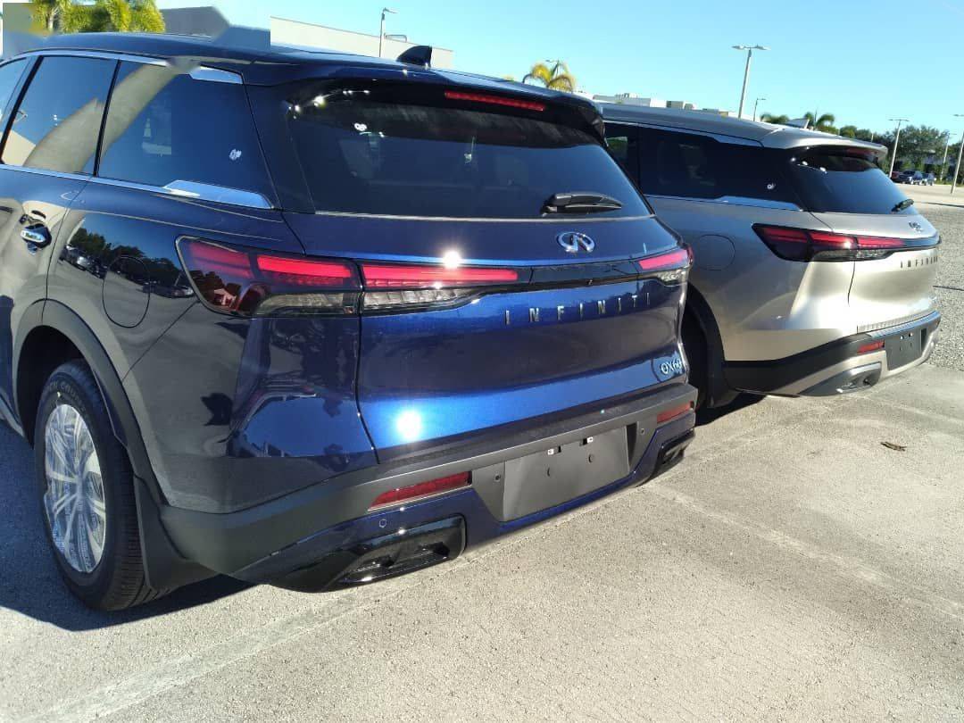 大批QX60新车亮相！气场不逊途锐，国产换装2.0T，比X5接地气_搜狐汽车_搜狐网