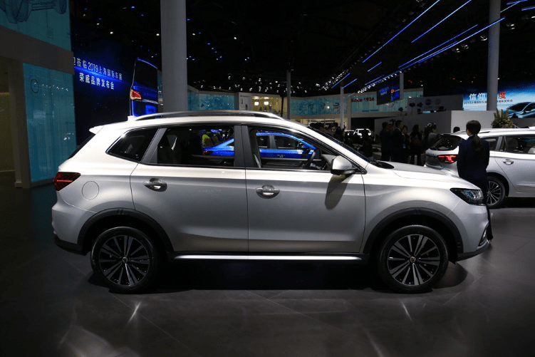 荣威eRX5让我们一见倾心_搜狐汽车_搜狐网