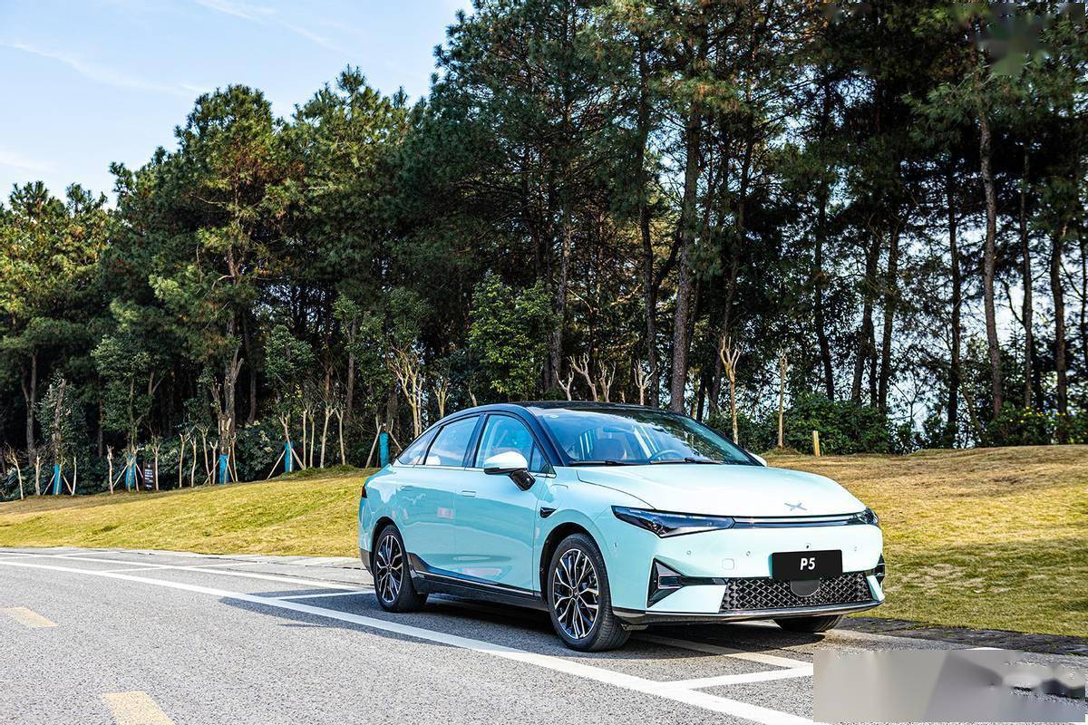 蔚来ET5和小鹏P5，同为“5”字辈谁更值得选？_搜狐汽车_搜狐网