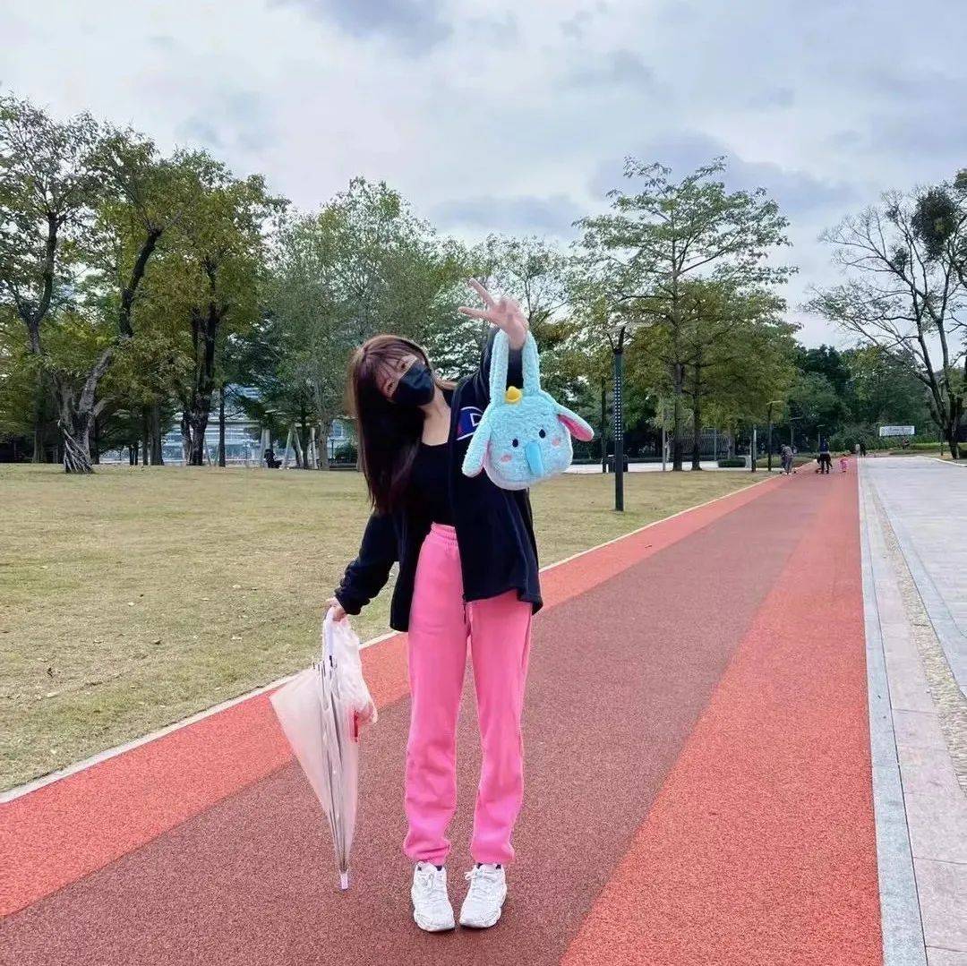 WDYWT｜2 0 2 1 . 1 2 . 2 9_毛球_左几年_一身