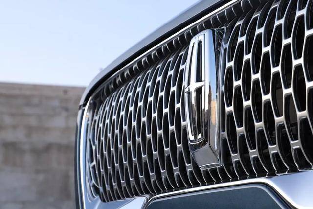 3.0T+10AT，美式豪华SUV！试驾林肯飞行家_搜狐汽车_搜狐网