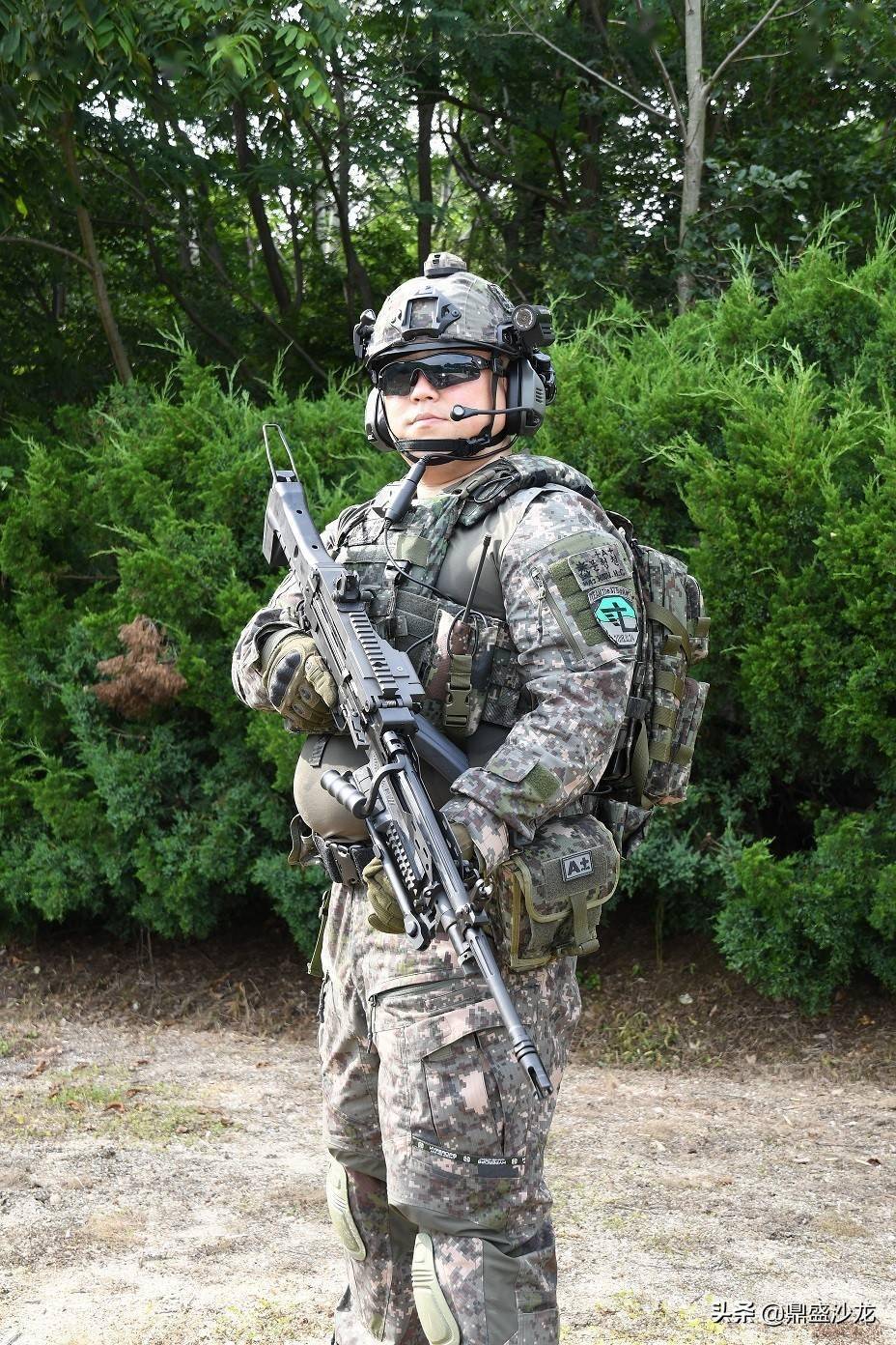 韩国新一代K15轻机枪，未来将同我军QJS201轻机枪一决高下_米尼米_设计的_装备