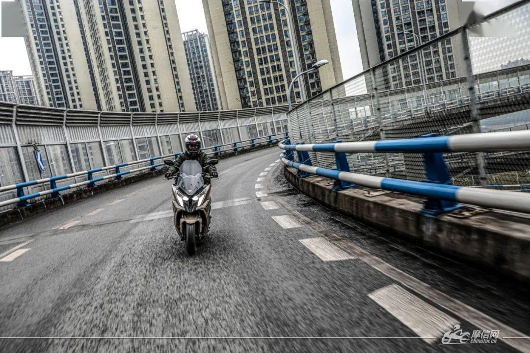 在山城，与光阳Racing X150一道去浪_重庆_李子坝_休闲时光