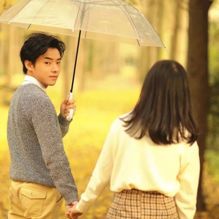 当男人遇到爱的女人,会是什么样子?五大征兆看穿一切朋友时候自然