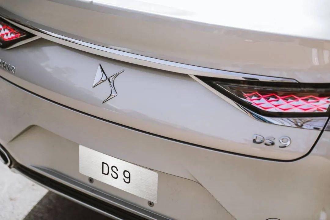 试驾｜DS9这份小而美的奢华，注定可能只适合小部分人_搜狐汽车_搜狐网