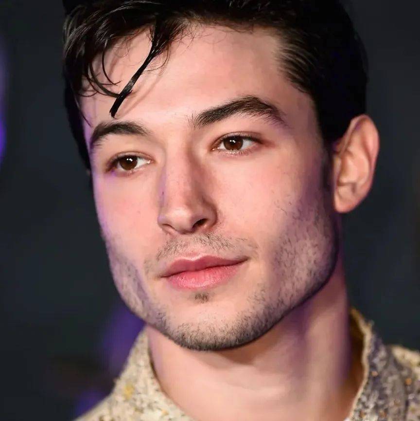 闪电侠” Ezra Miller 在夏威夷醉酒闹事被捕!埃兹拉·米勒电影登斯·巴波