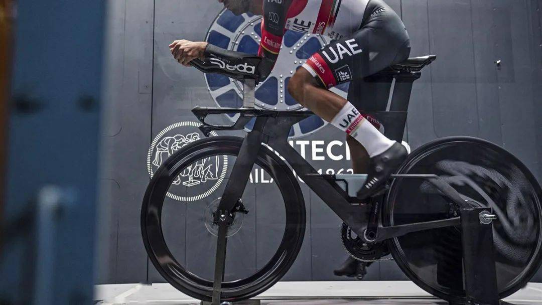 大刀阔斧升级 Colnago即将推出TT1碟刹版计时车_搜狐汽车_搜狐网