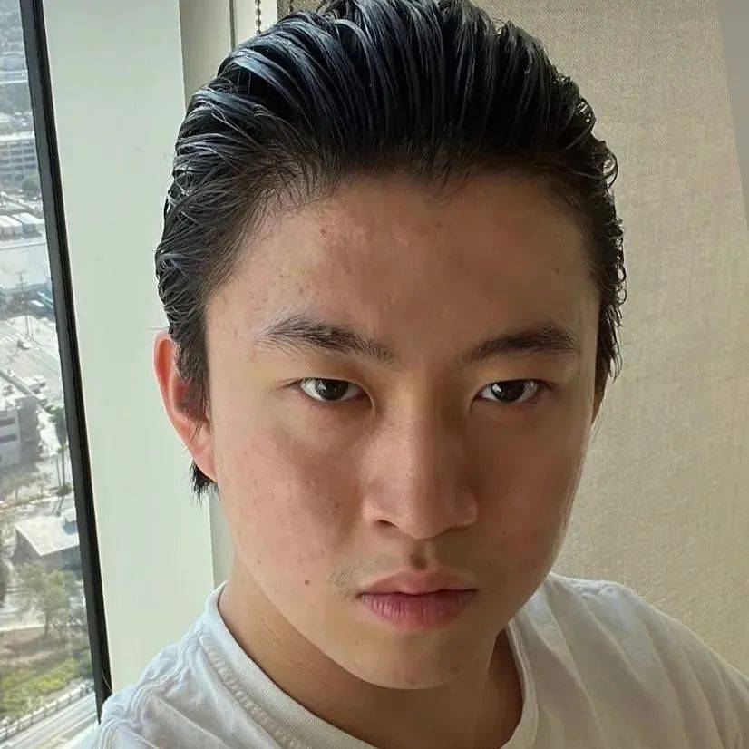 Rich Brian其实长得像Drake？_来袭_马思唯_Cypher