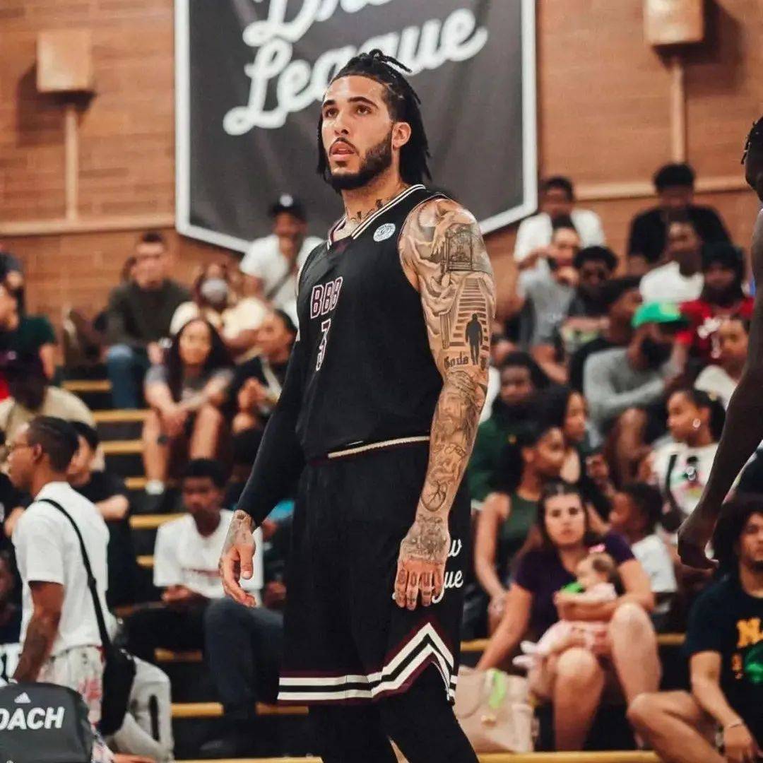 球鞋新鲜事：二球现身德鲁联赛上脚BBB签名鞋！_Stu_ssy_方面