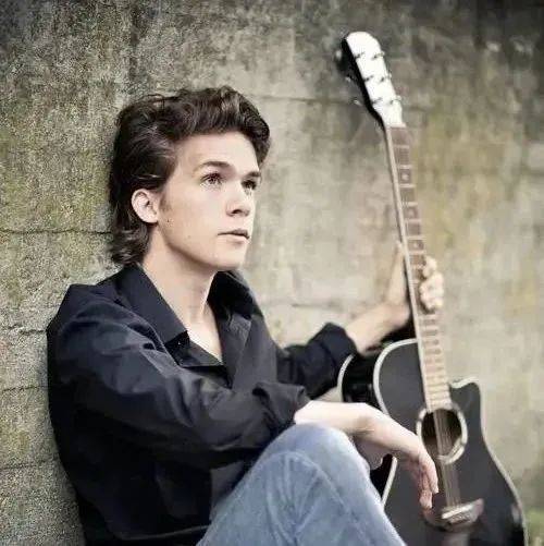 "busboy"不是“坐公交的男孩”，90%的人都搞错了！（音频版）_boys_the_is