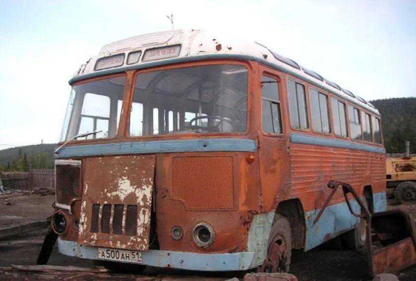 双腮透气的PAZ-652巴士 巴甫洛夫斯克第一款平头车型_搜狐汽车_搜狐网