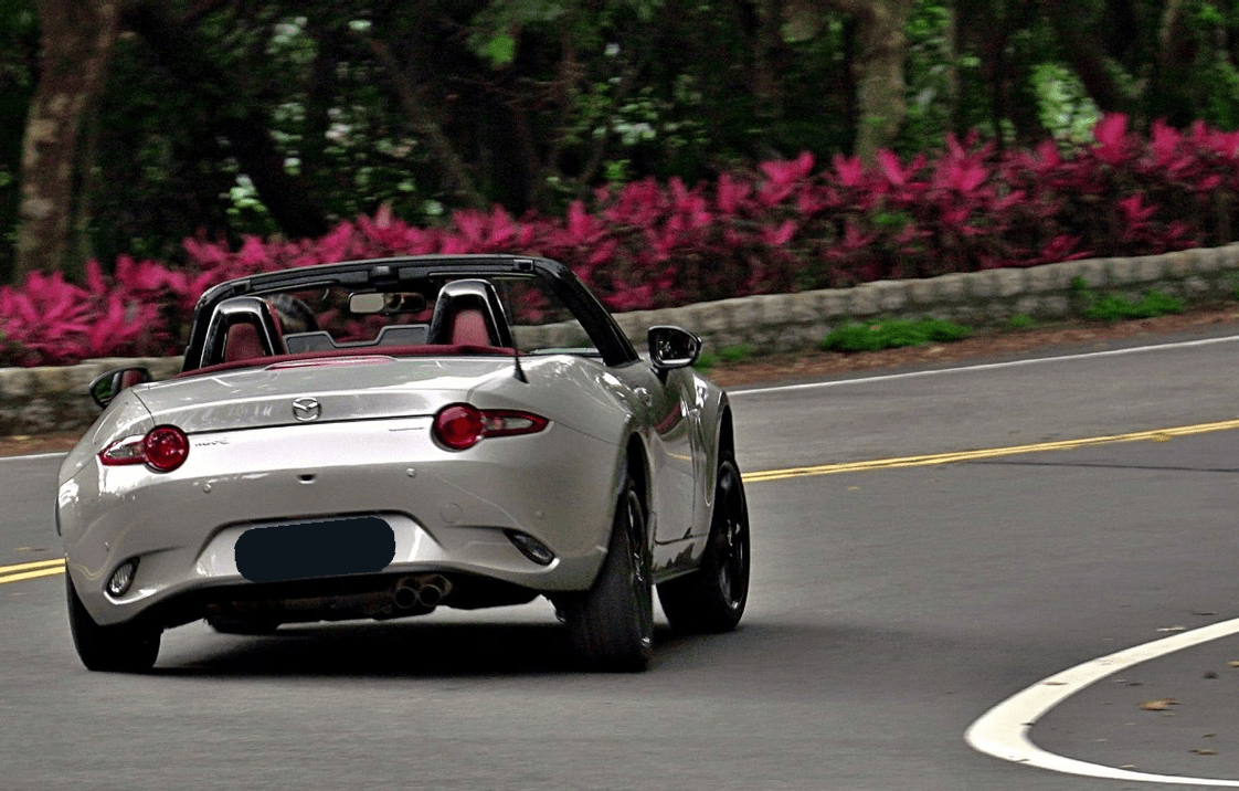 人马合一的驾驭乐趣，2023款马自达MX-5 MT Red Top手动版抢先试驾_搜狐汽车_搜狐网