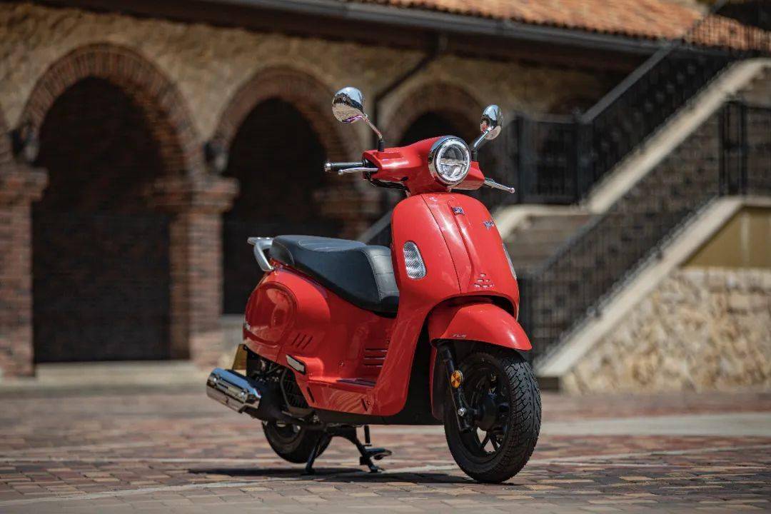 新车VRS125售10980元起，VRF150售14980元起｜大阳8款混合动力踏板出击！_搜狐汽车_搜狐网