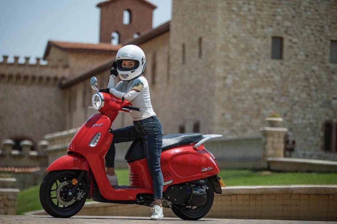 新车VRS125售10980元起，VRF150售14980元起｜大阳8款混合动力踏板出击！_搜狐汽车_搜狐网