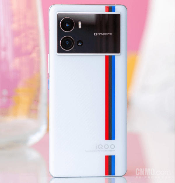 iQOO 9T配置曝光 新款双芯旗舰 配备骁龙8+和V1+_Pro_手机_官方