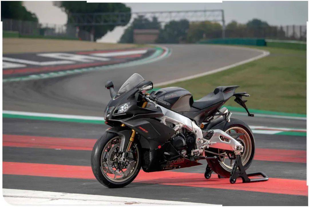 [ 车辆测评 ] 为什么从 R6 换 RSV4？APRILIA RSV4 1100 Factory 历代进化介绍……_搜狐汽车_搜狐网