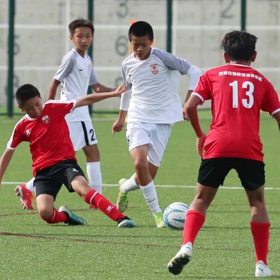 【中国青少联赛】中国教育电视台进驻亚泰净月基地直播 长春亚泰U13一队获五连胜_对阵_青训_克瑞斯