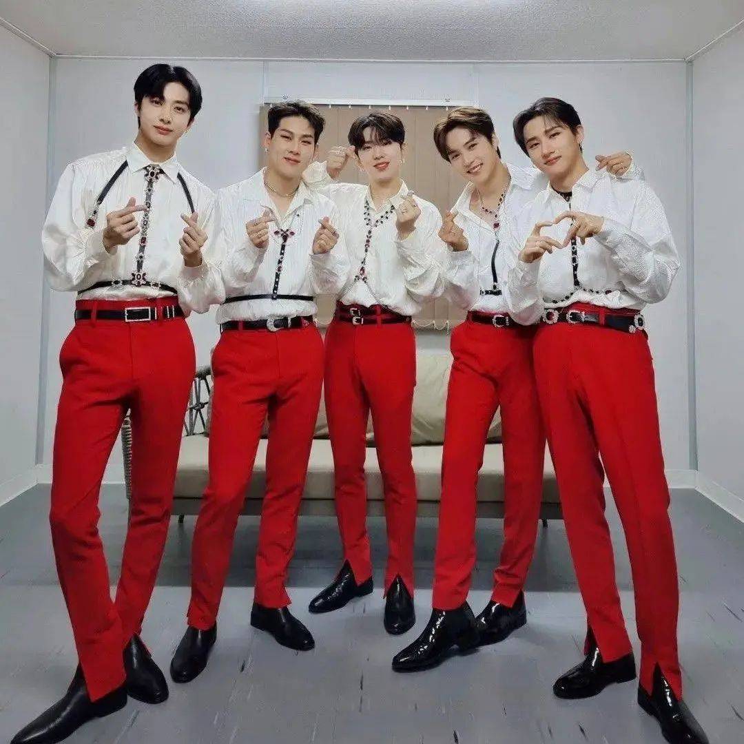 Monsta X五名成员续约！I.M离开但依旧维持MONSTA X身份_专访_aespa_全员