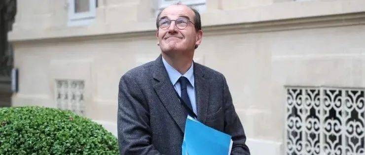 辞职三个月，憨憨前总理终于成功再就业！新工作收入竟然..._Castex_Jean_法国