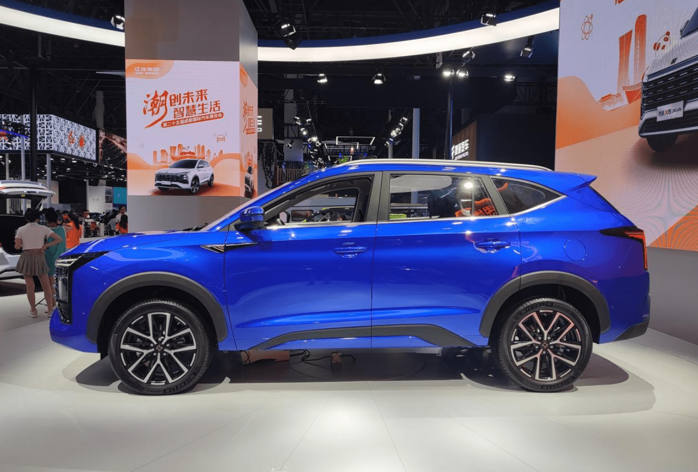 思皓X8 PLUS预售9.98万起，长超4米8，配1.5T动力，6/7座可选_搜狐汽车_搜狐网