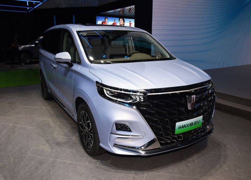 2022成都车展观车有感：30万级别MPV首选荣威iMAX8 EV_搜狐汽车_搜狐网
