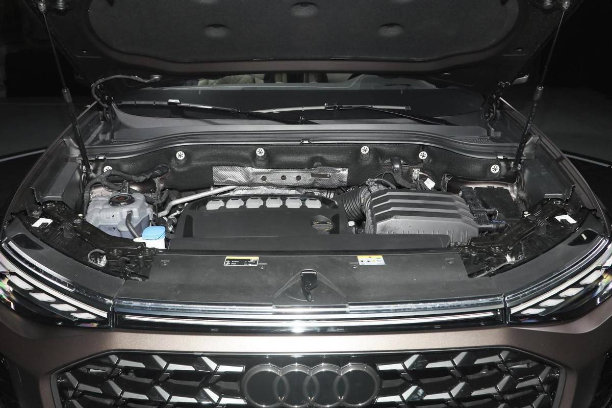 上汽奥迪全新Q6登场成都车展，看“奥迪史上最大SUV”表现_搜狐汽车_搜狐网