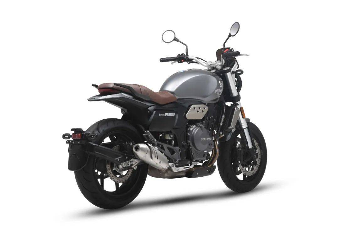 36800元 赛科龙性能复古RE560开启预售，零百加速4.5秒！_搜狐汽车_搜狐网