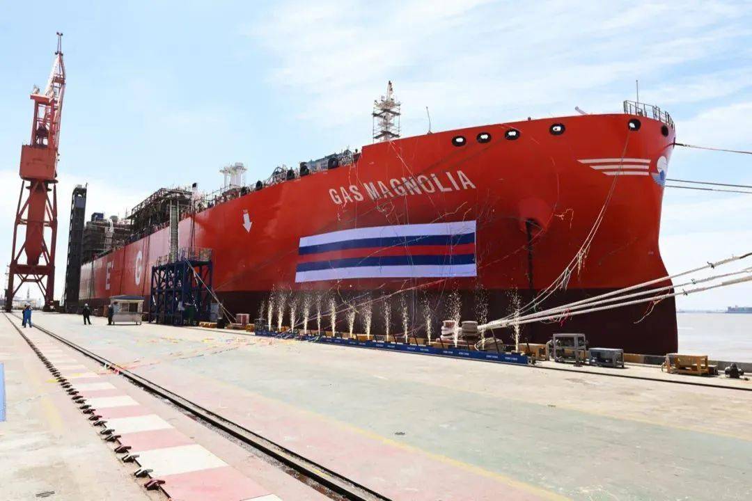 西南海运喜迎“双生姐妹花”！江南造船两艘99000立方米超大型乙烷运输船（VLEC）命名！_试航_中国船舶_货舱