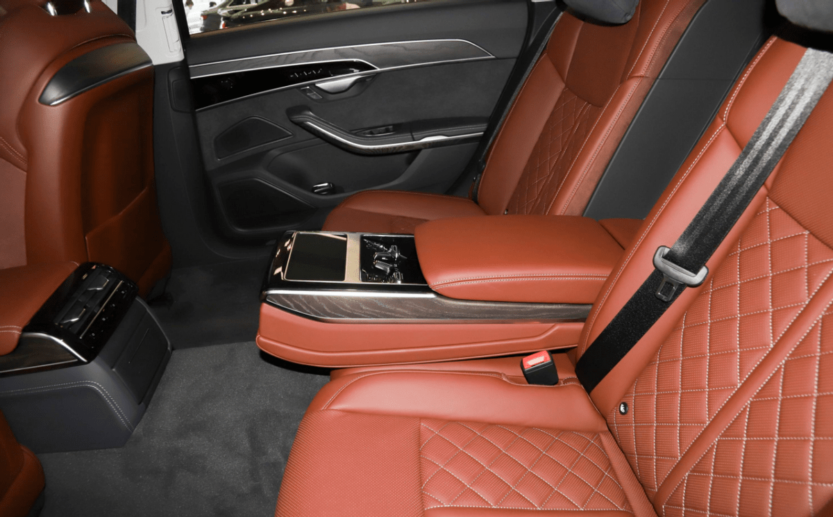 闭缸技术+48V轻混动力，让低成本出行成为现实，全新A8L依然优雅_搜狐汽车_搜狐网