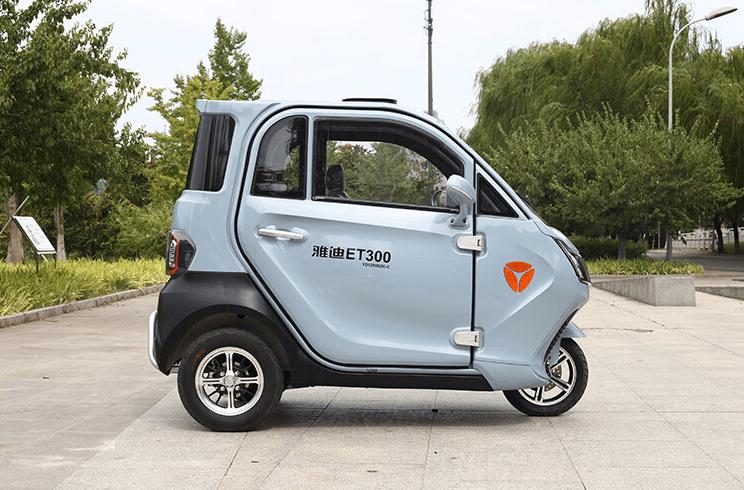 能上牌、全封闭式造型！雅迪推出新ET300电动三轮车，续航180公里_搜狐汽车_搜狐网