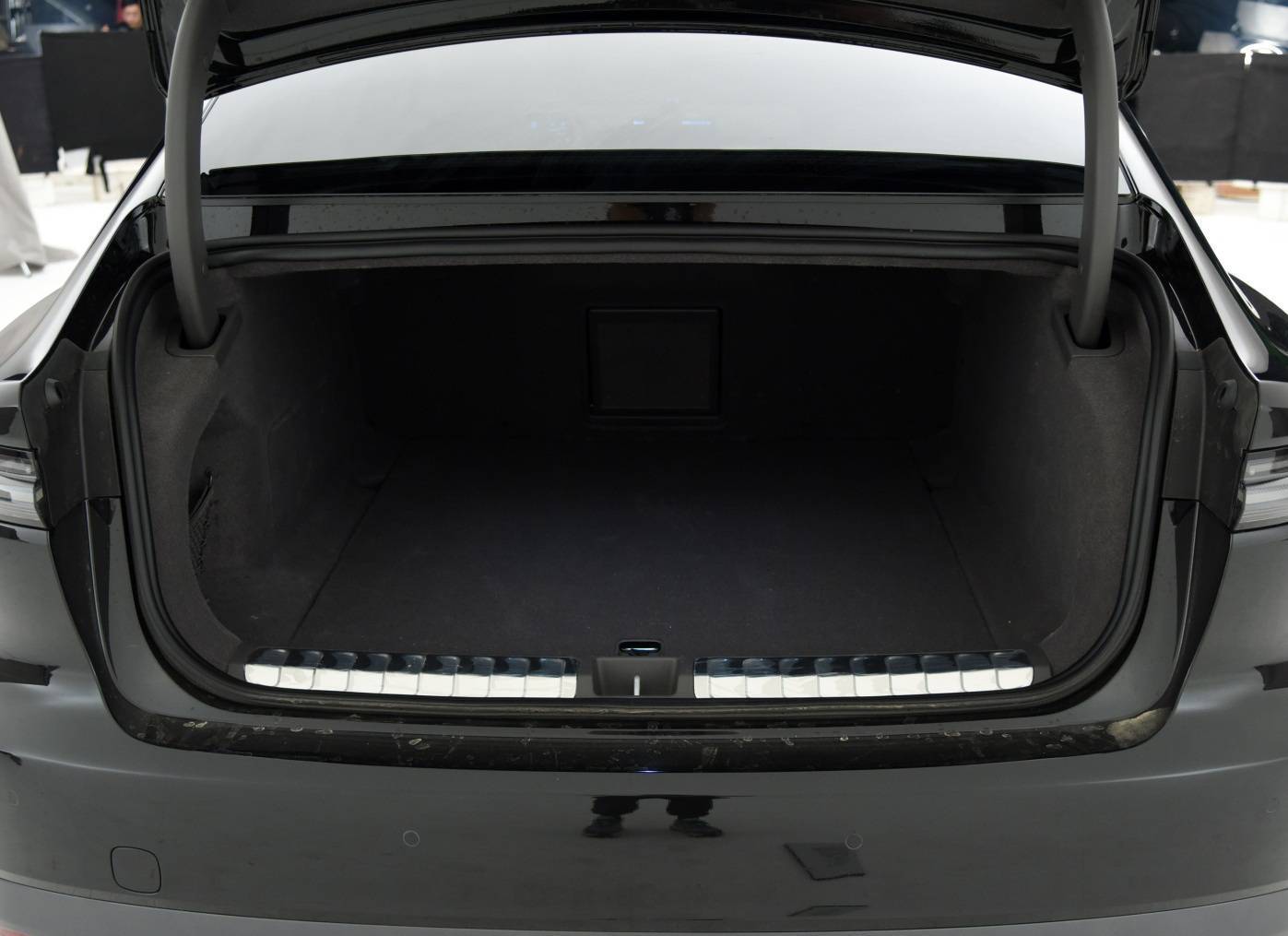 花53万买一台蔚来顶配ET7是不是傻？具体分析后，你就懂了_搜狐汽车_搜狐网