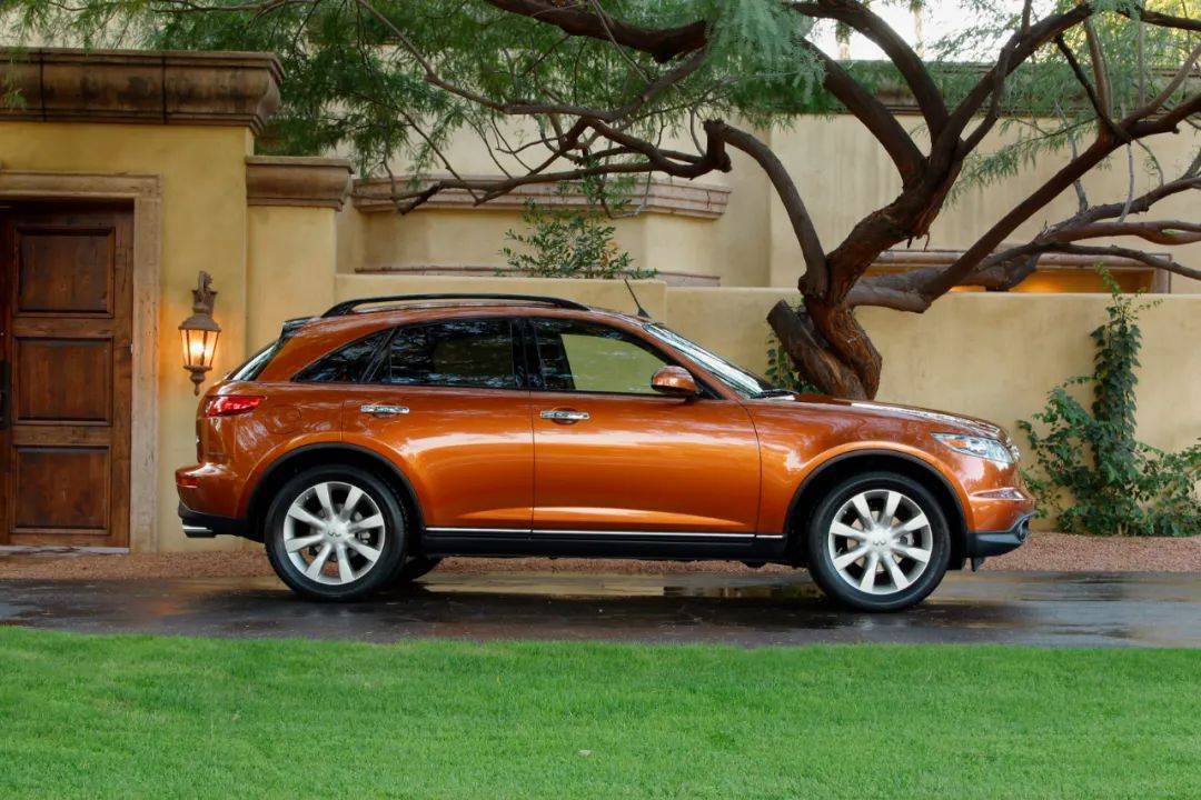 英菲尼迪QX55起售价38.98万元 它的第四重身份是什么？_搜狐汽车_搜狐网