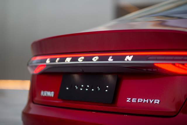 “廉价”却是好车！全系2.0T+8AT，比A4L便宜7万多，真不愧是王牌_搜狐汽车_搜狐网