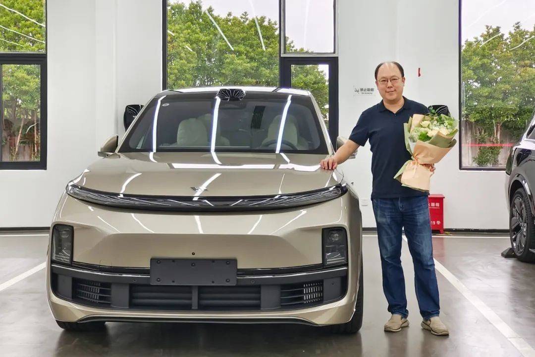 理想L9到底怎么样？车长5218mm，提车半个月，看看真实车主怎么说_搜狐汽车_搜狐网