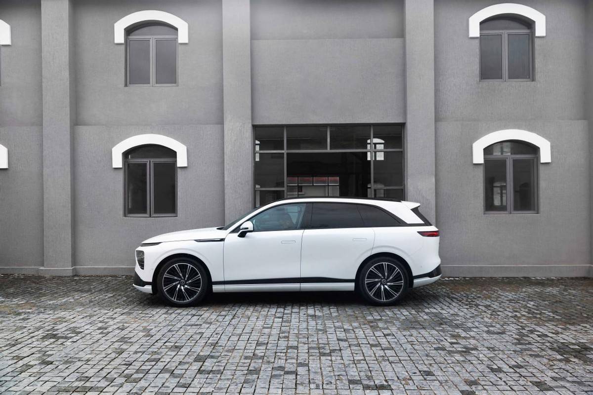 小鹏G9上市，最高售价46.99万，这价格蔚来ES7看了不心虚？_搜狐汽车_搜狐网