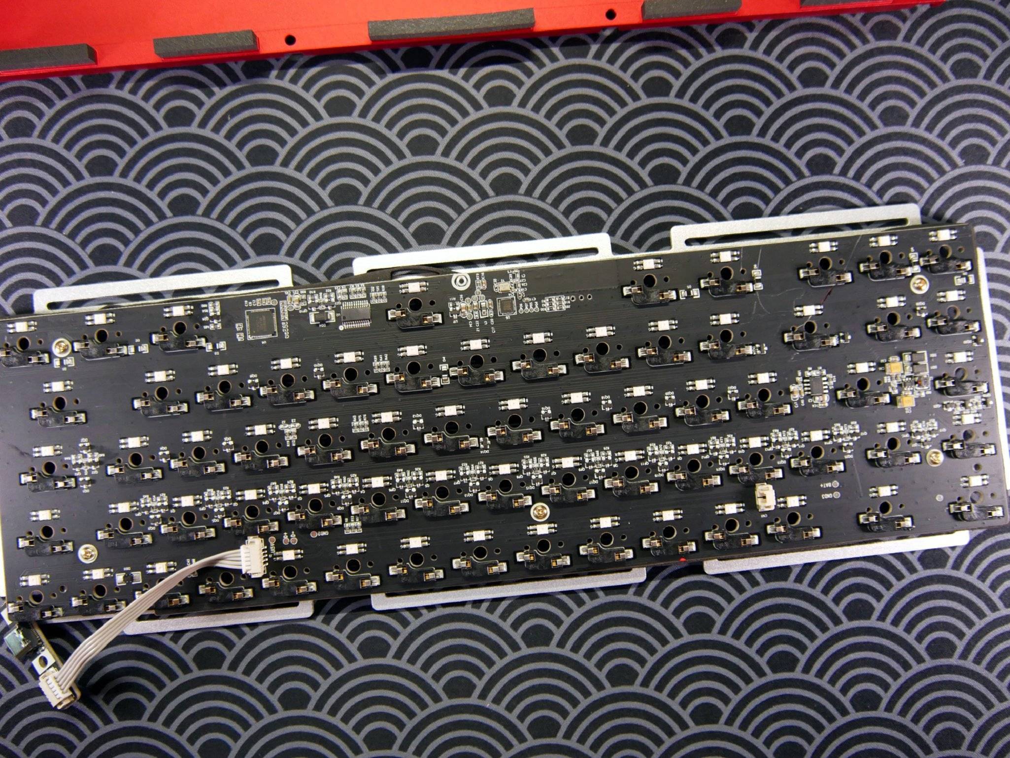 一直买键盘一直爽——黑爵AC067三模套件组装_搜狐汽车_搜狐网