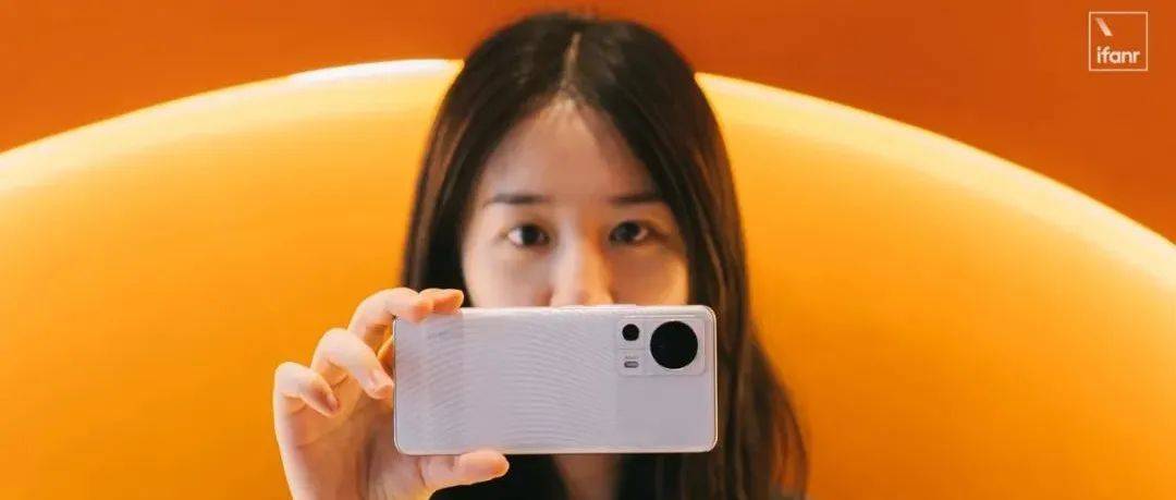 小米 Civi 2 图赏：双 3200 万像素前置「灵动岛」双摄，还有百褶裙后盖_机身_支持_模式