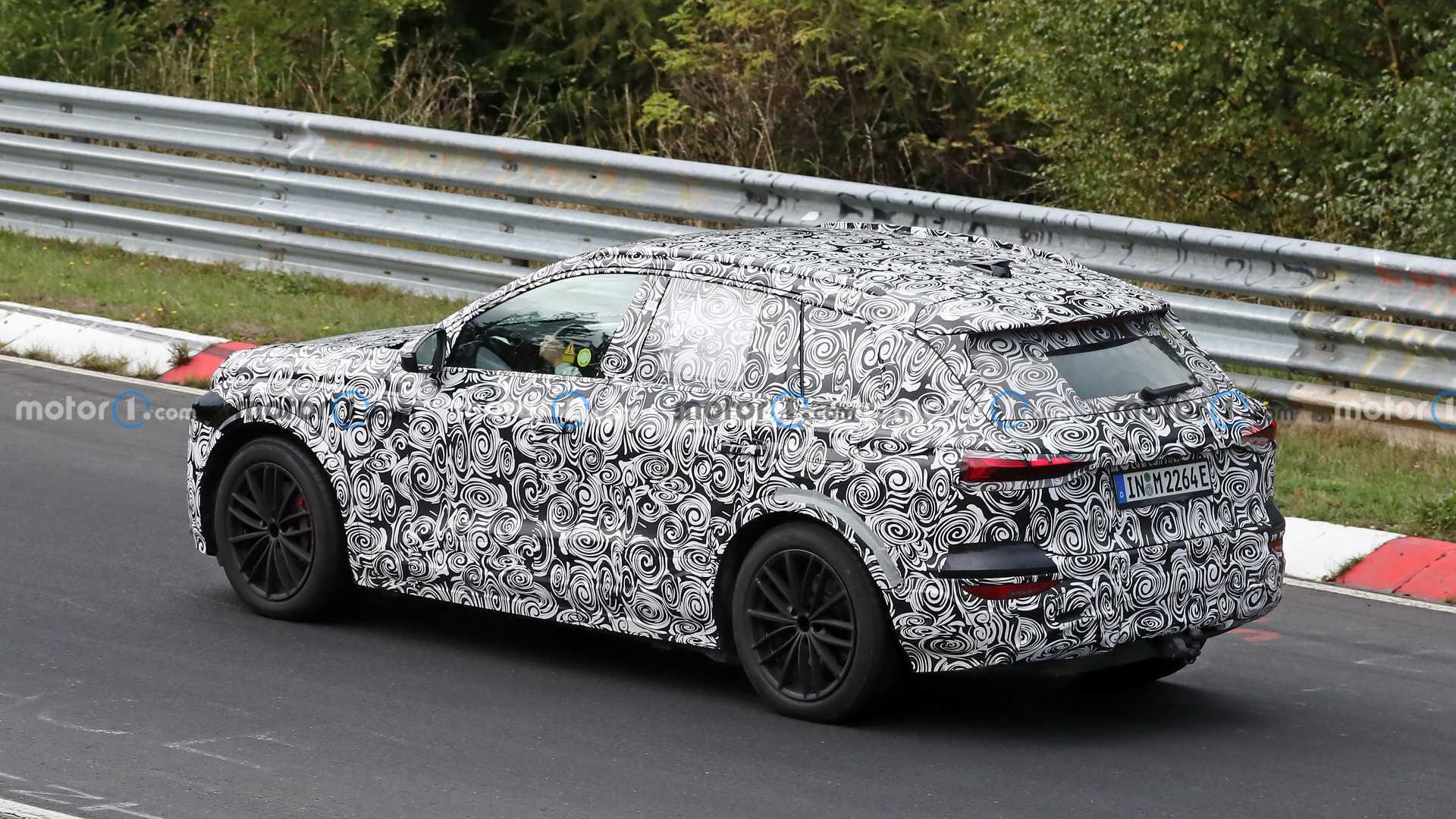 最晚2024年初亮相 奥迪RS Q6 E-Tron原型车测试谍照曝光_搜狐汽车_搜狐网