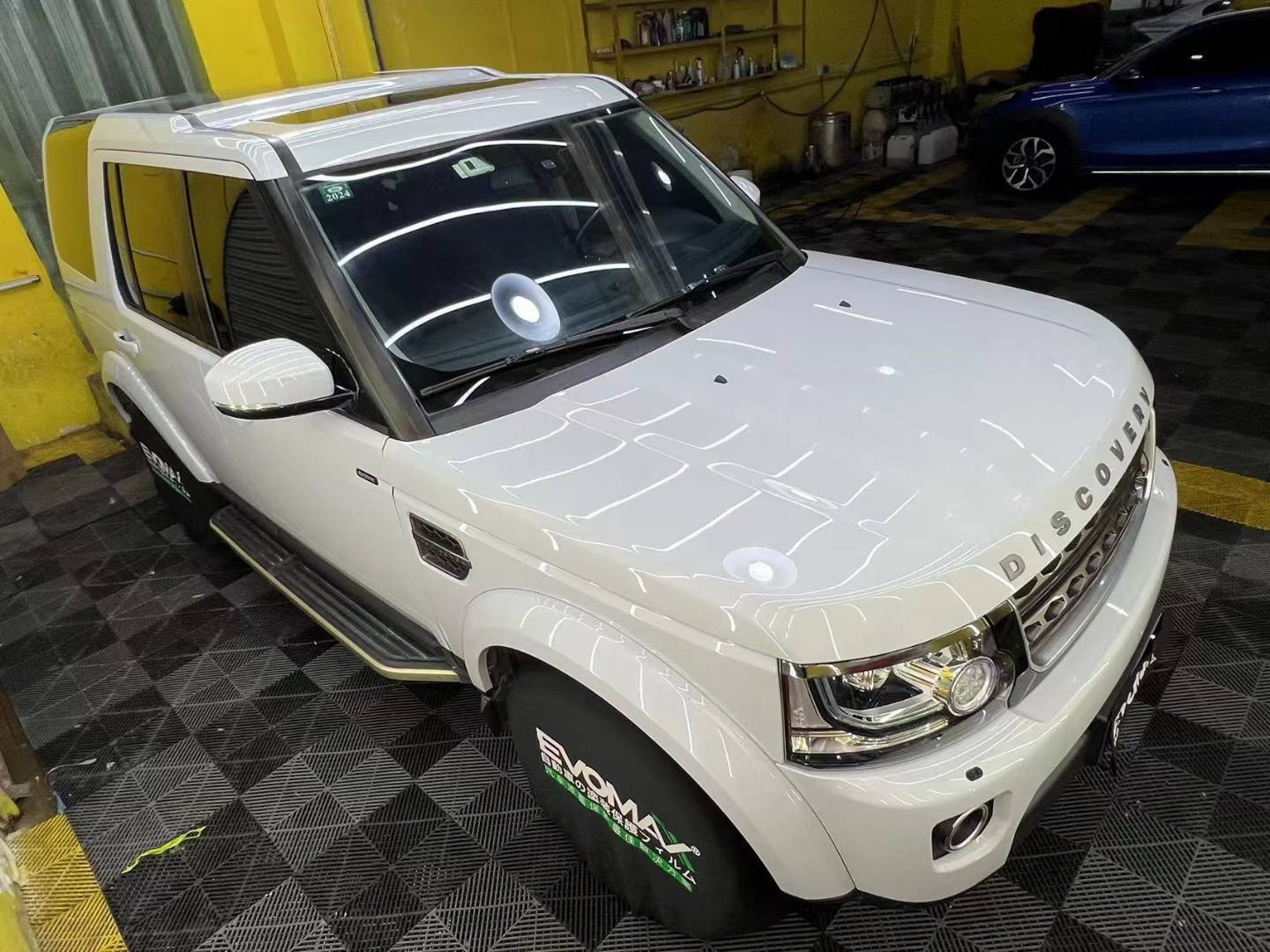 EVOMAX易玛日本TPU隐形车衣白色大老虎发现4贴车衣顺利竣工_搜狐汽车_搜狐网