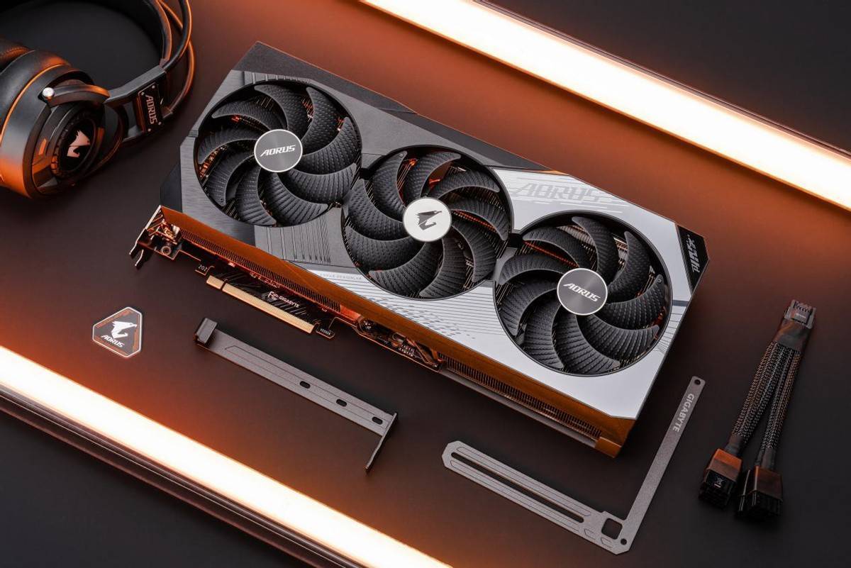 技嘉AORUS GeForce RTX 4090 MASTER 24G超级雕首发测评_散热_性能_旗舰