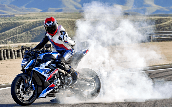 宝马发布MS1000R超级街霸..._搜狐汽车_搜狐网