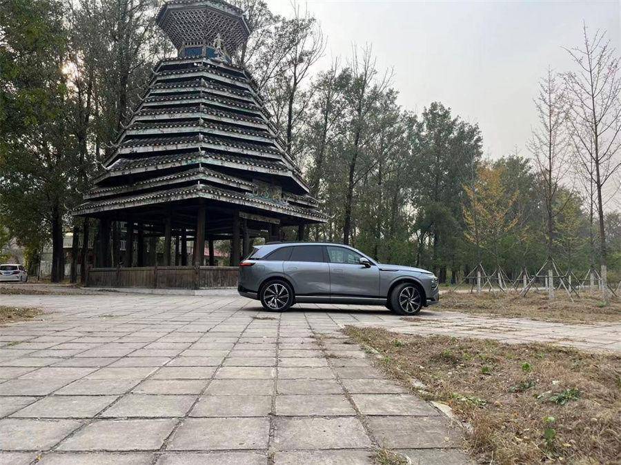 试驾小鹏G9：50万以内最好SUV，却能揪着保时捷卡宴比！_搜狐汽车_搜狐网