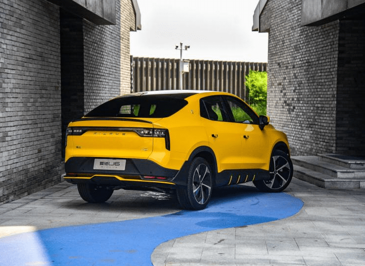 爱驰U6正式上市：定位中型SUV，提供2个配置均售价21.99万元_搜狐汽车_搜狐网