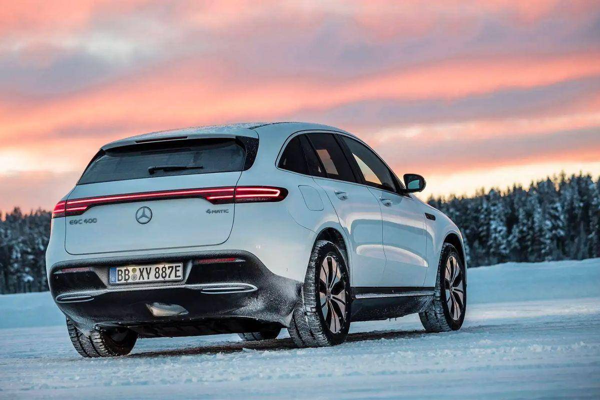 买了就被特斯拉销售嘲笑，奔驰EQC如此口碑？看看比国产车差在哪_搜狐汽车_搜狐网