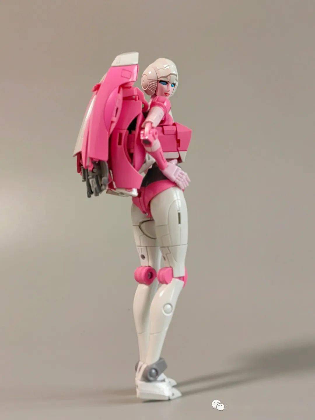 【评玩具】子小天：甜菜测评《变形金刚 MP51阿尔茜，这便是最好的G1造型阿尔茜》_搜狐汽车_搜狐网