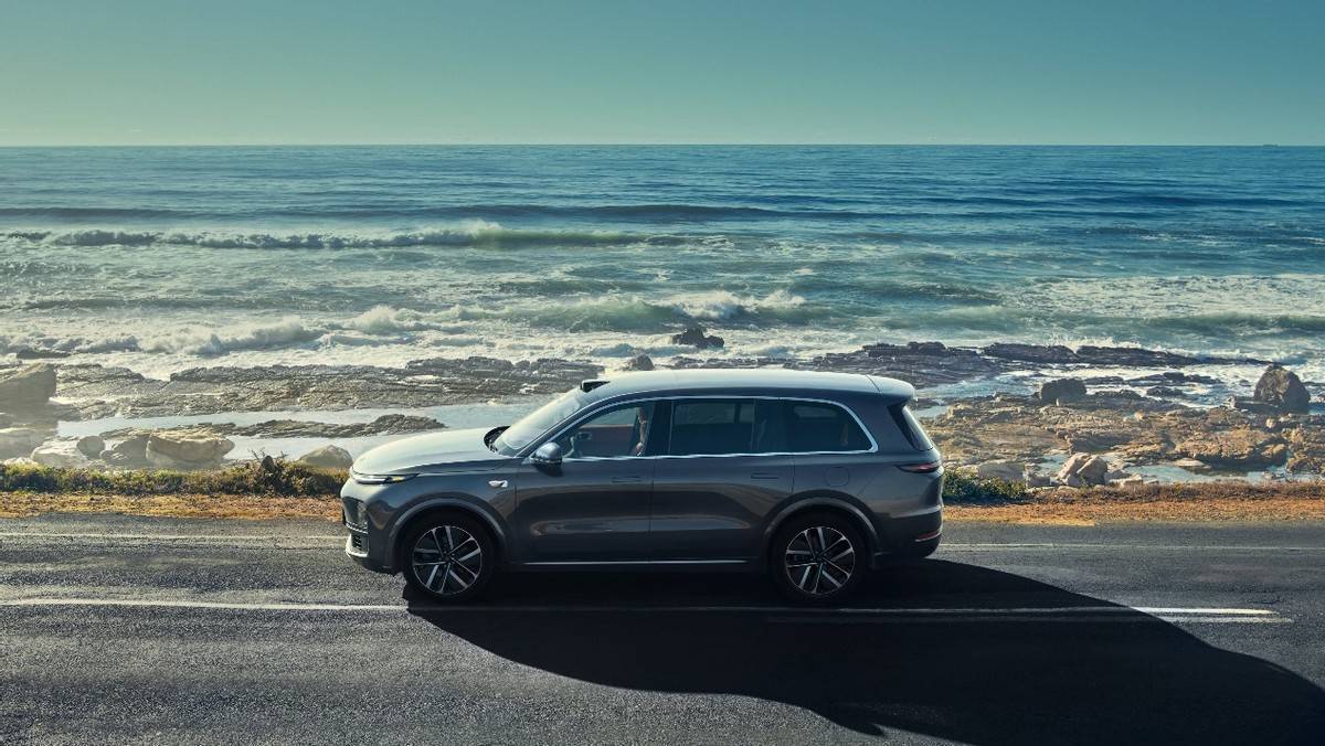 拿下大型SUV市场第一 理想L9单月交付破万 中国品牌迈向新高度_搜狐汽车_搜狐网