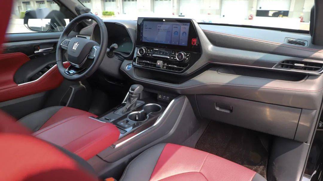 2.0T+8AT，248马力，号称“开不坏”，口碑极高，王牌SUV，帅炸！_搜狐汽车_搜狐网